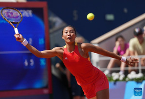 Paris Olympics: China's Zheng stuns Swiatek, reaches women's tennis ...