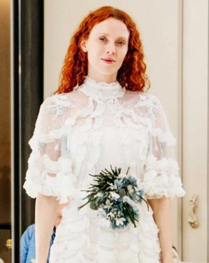 Karen Elson ties knot with Lee Foster, hosts star-studded wedding ...
